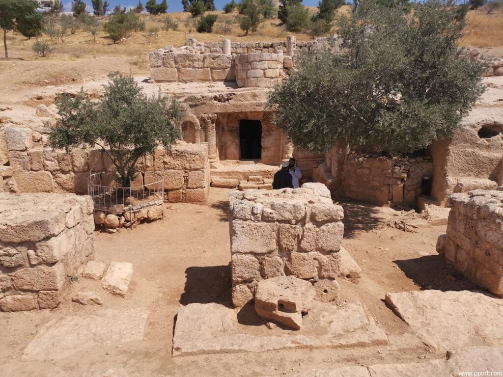 Kahf ar Raqim (Ahl Al Khahf) - Hippus tours